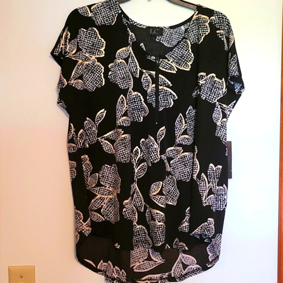 Laura Cruz | Tops | Nwt Laura Cruz Blouse Black White With Gold Accent ...